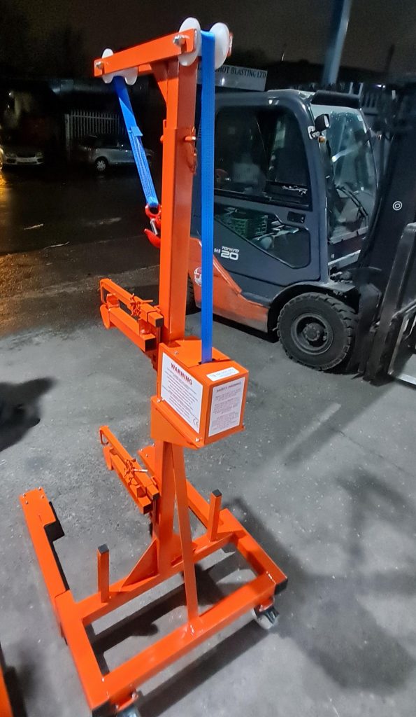 Carpet Lifter – pair – T & E Displays UK Ltd